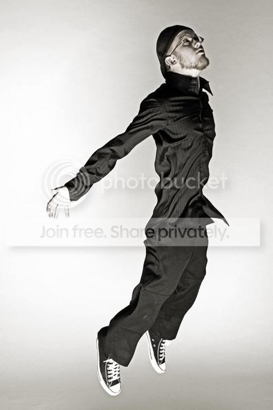 ModelMayhem.com - Jump shooting pose